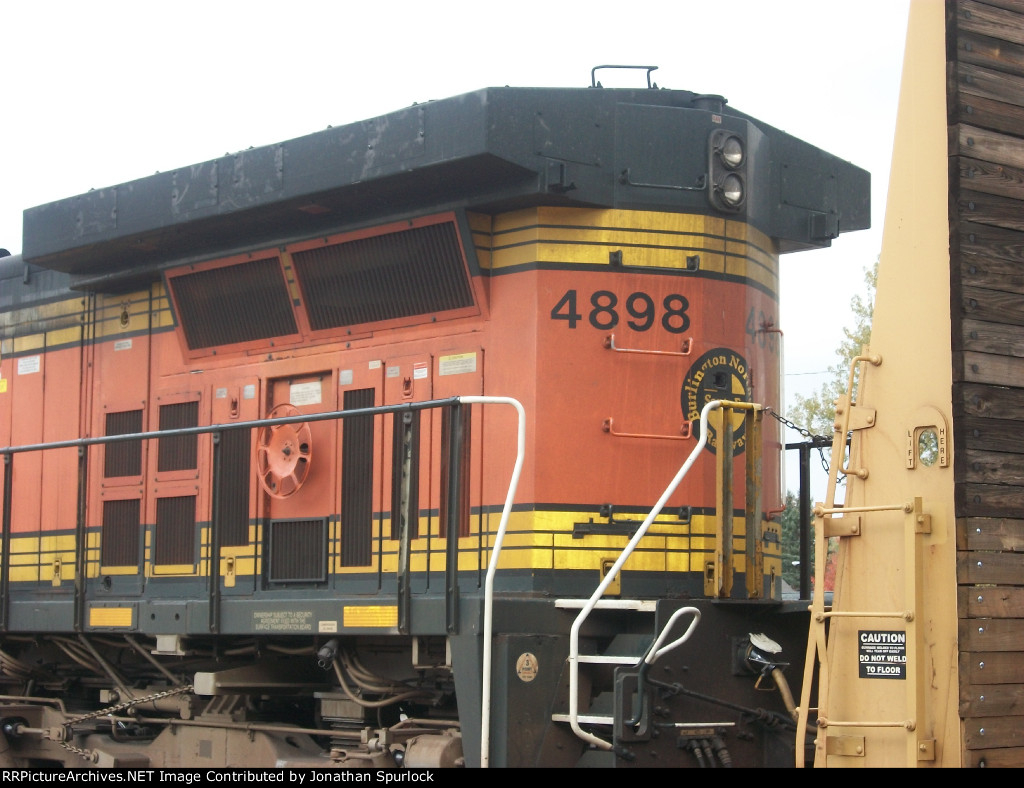 BNSF 4898, left rear section
